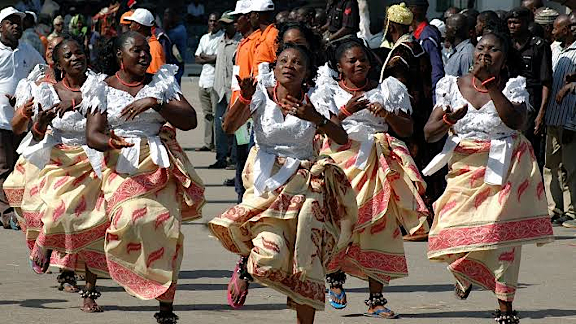 M01: African Folk Religion - Perspectiva Worldviews